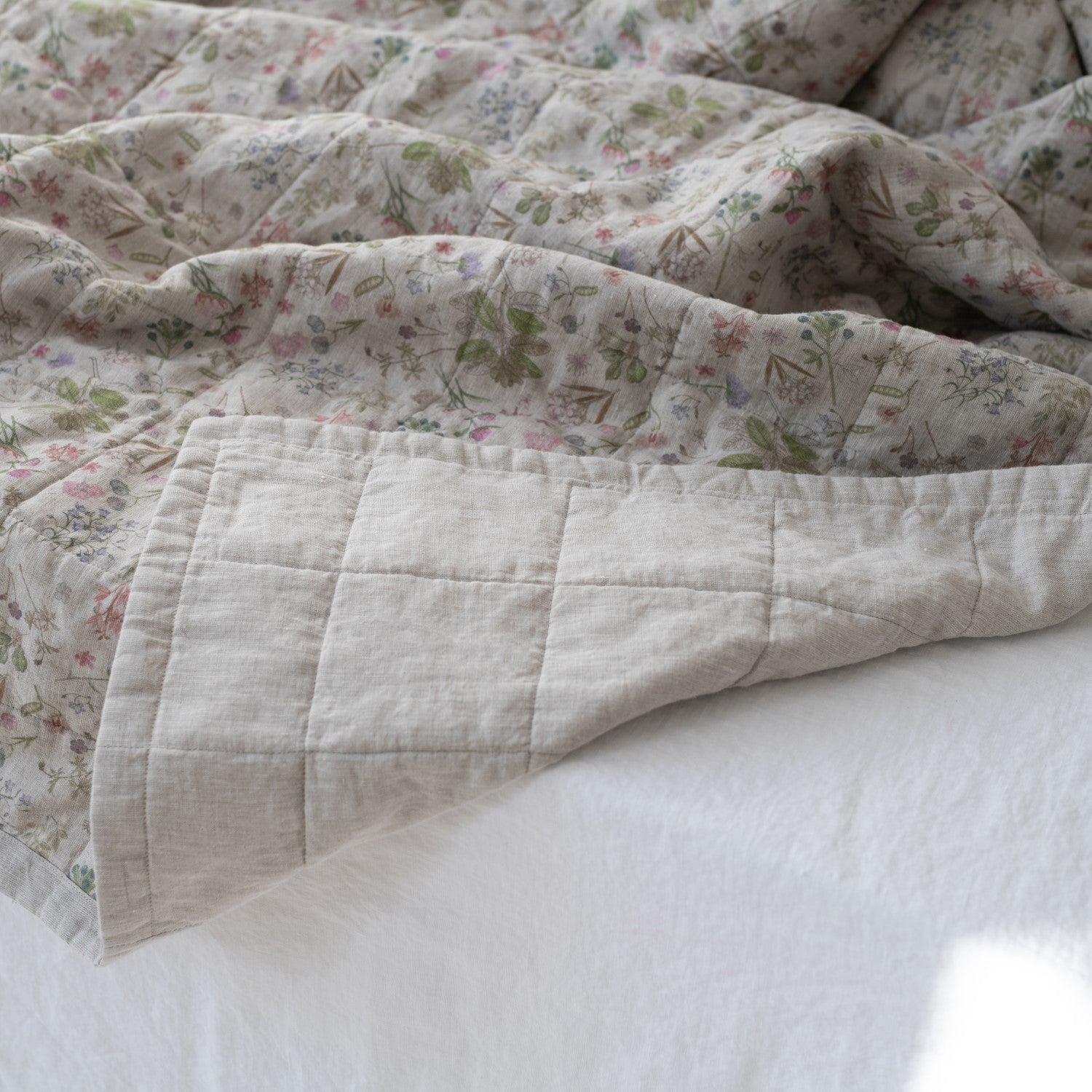 Linen Quilted Blankets | Linen Tales – Linen Tales Global