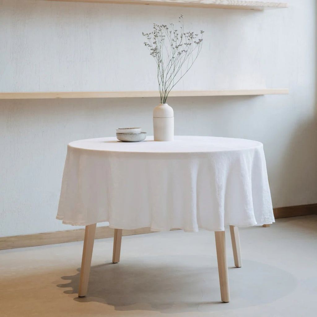 White Lightweight Linen Round Tablecloth – Linen Tales Global